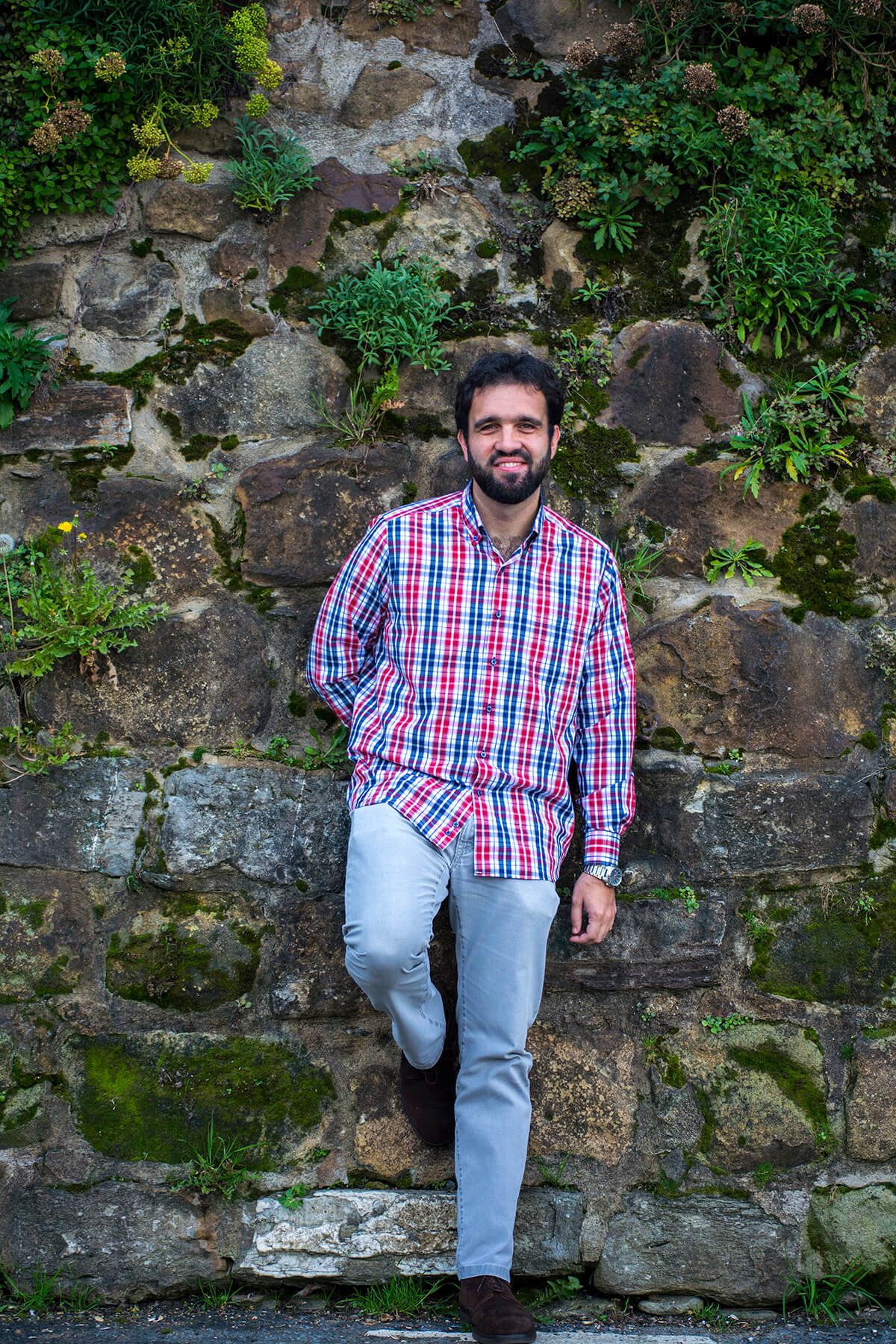 Conoce todo sobre Rober Flores
